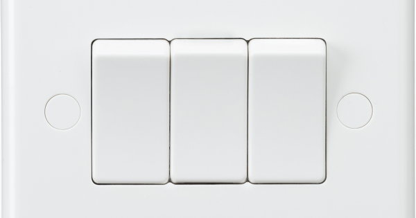 Knightsbridge 3G 2Way Switch Pure White Curved Edge Finish